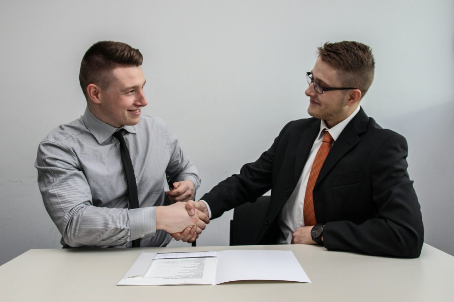 How to Get a Better Deal on Rent in Chicago - Tour With Agent
